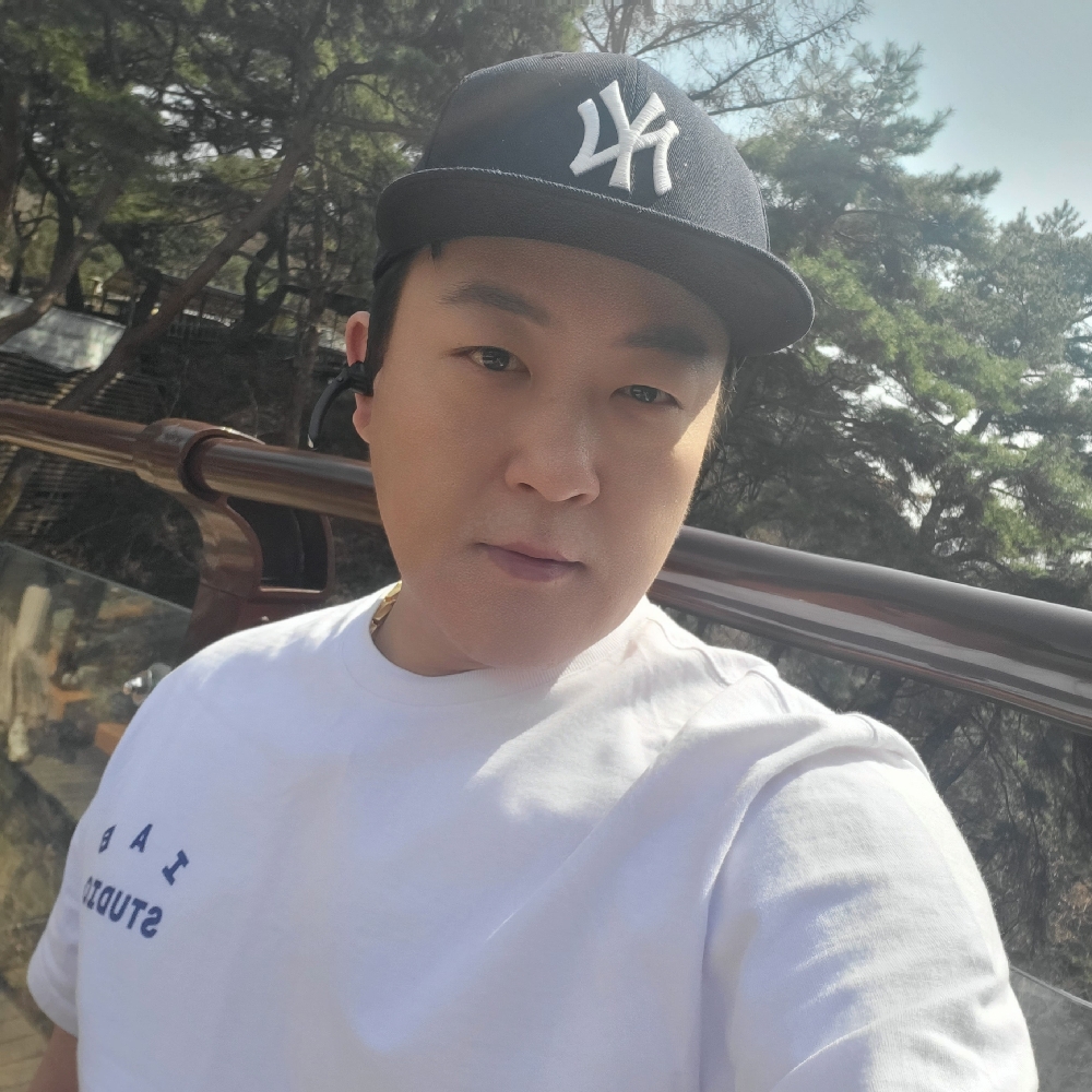 s1591h (@shshlsh) 님의 게시물 | KREAM