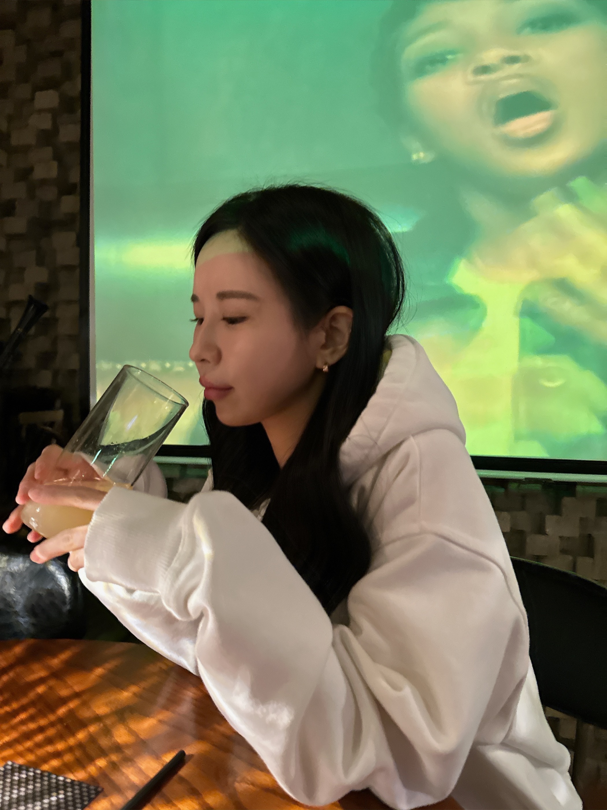 지수 (@bogu.soo) 님의 게시물 | KREAM