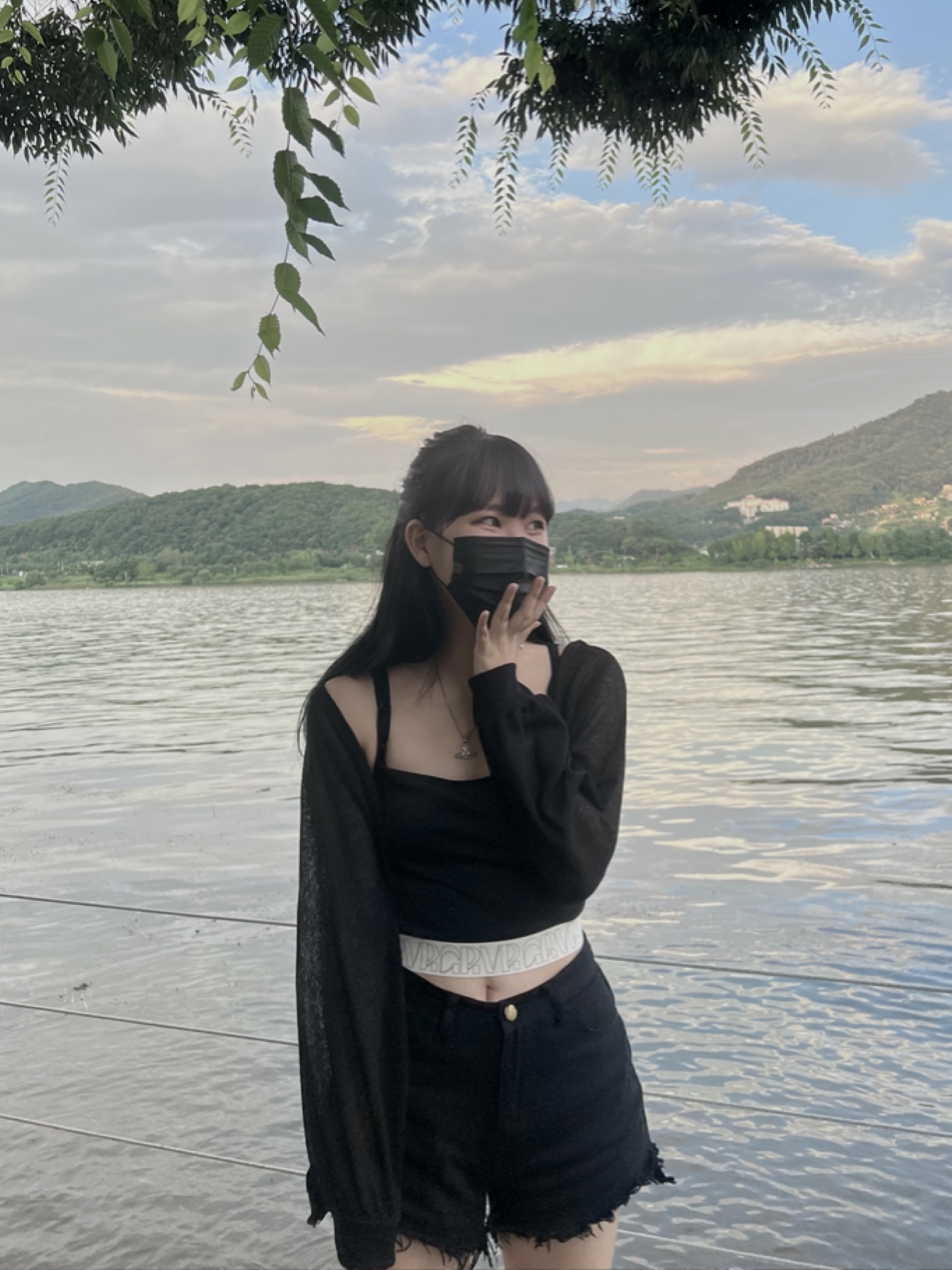 (@yooongji) 님의 게시물 | KREAM