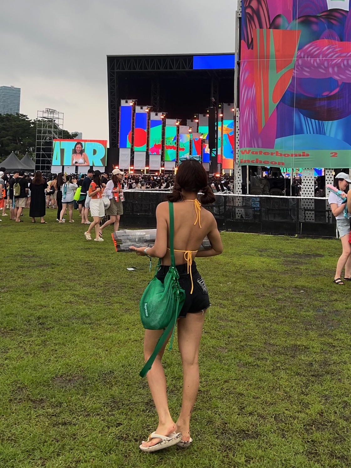 insta🍃 hhong... (@hhong._.u) 님의 게시물 | KREAM