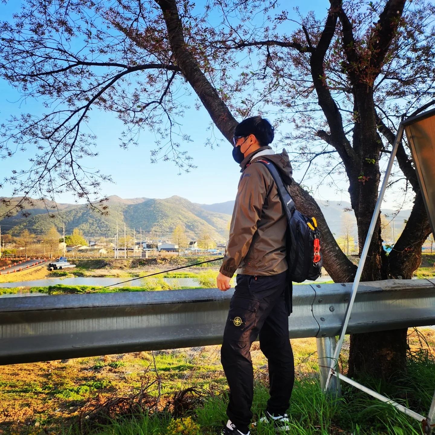 insta : jjin... (@genyou) 님의 게시물 | KREAM