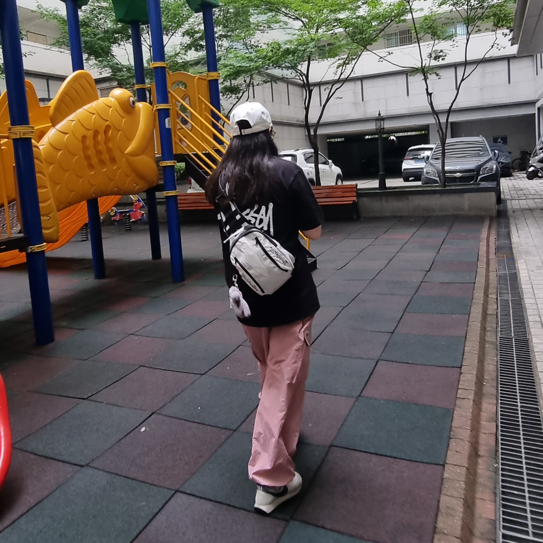 김하마 (@tm0yz4) 님의 게시물 | KREAM