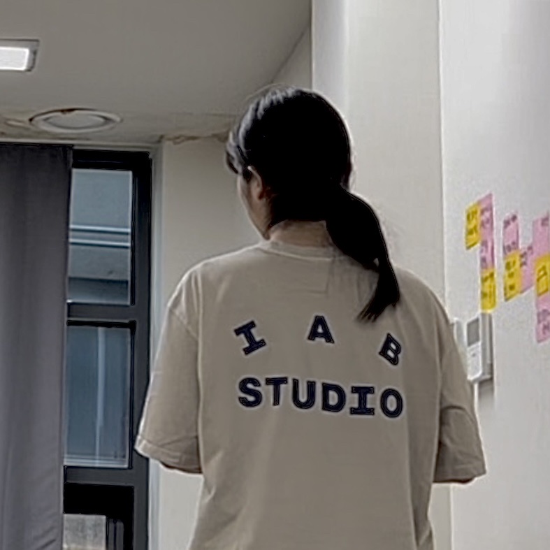 나익희 (@drow_act) 님의 게시물 | KREAM