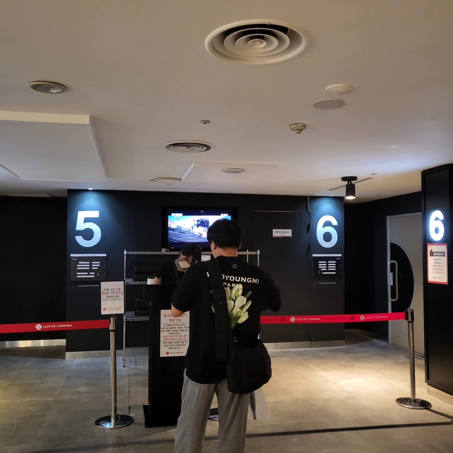 xxdmdalsxx (@vs33e4) 님의 게시물 | KREAM