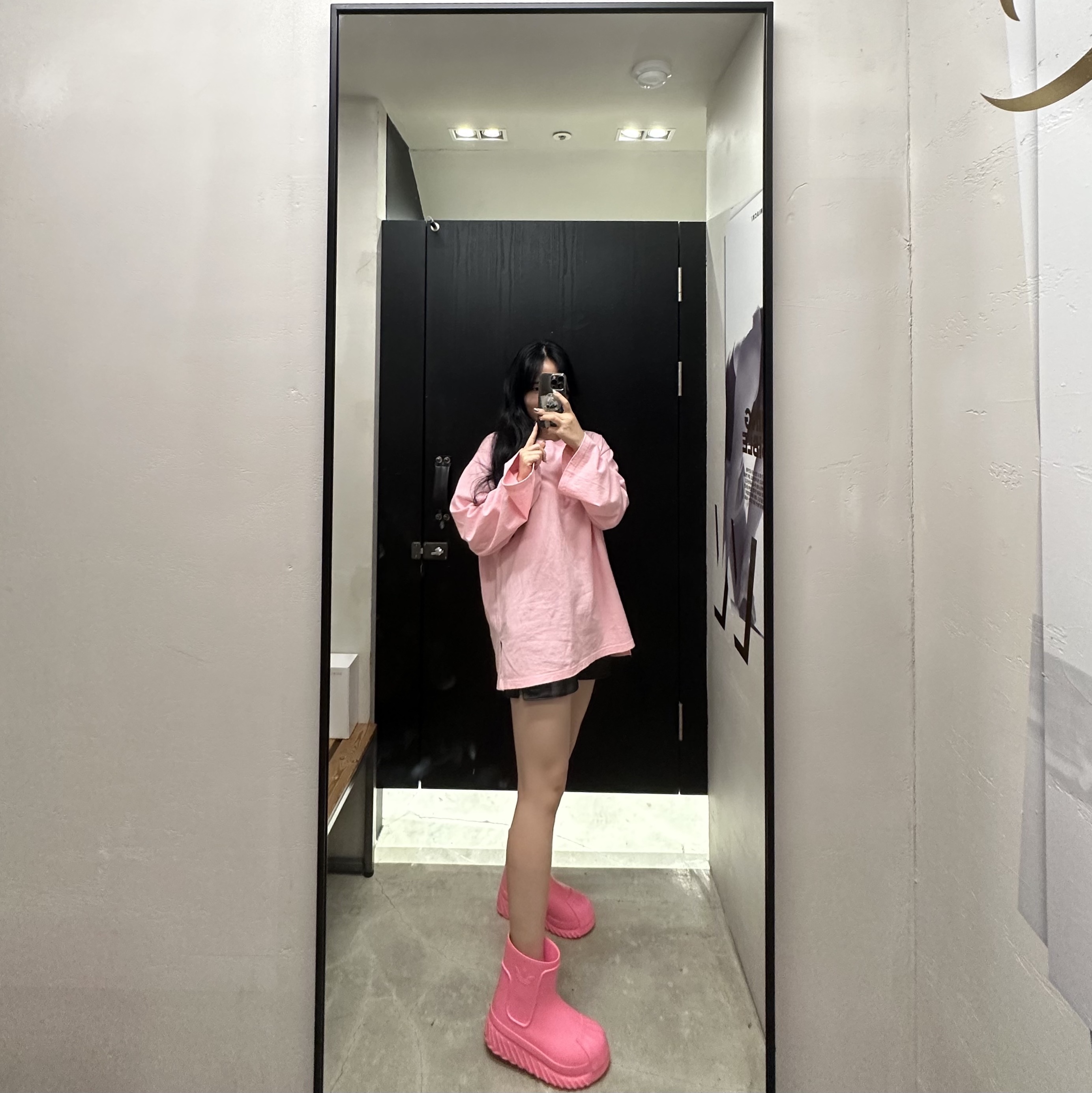 hot8561 (@l_bell_e) 님의 게시물 | KREAM