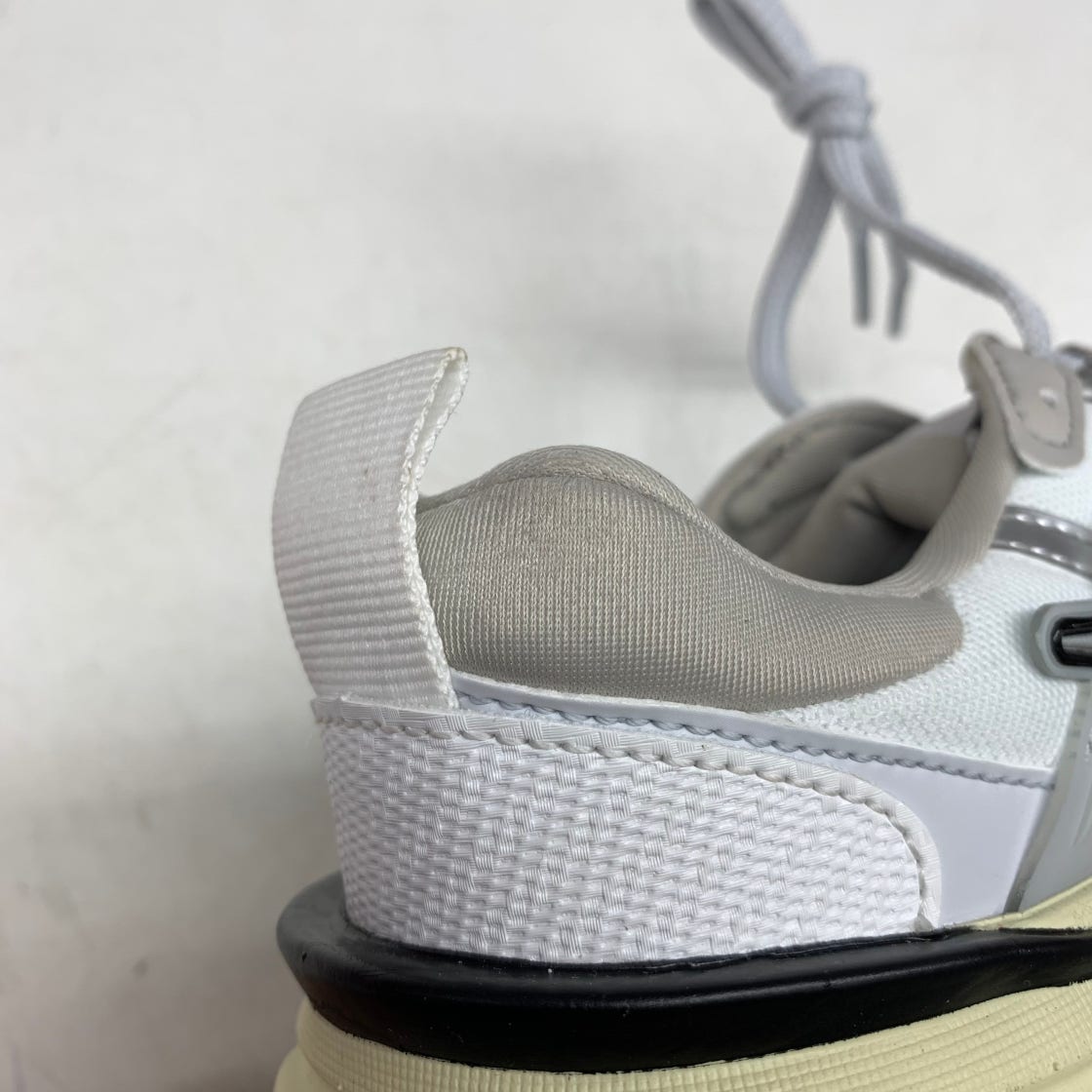 나이키 V2K 런 서밋 화이트 메탈릭 실버 | KREAM