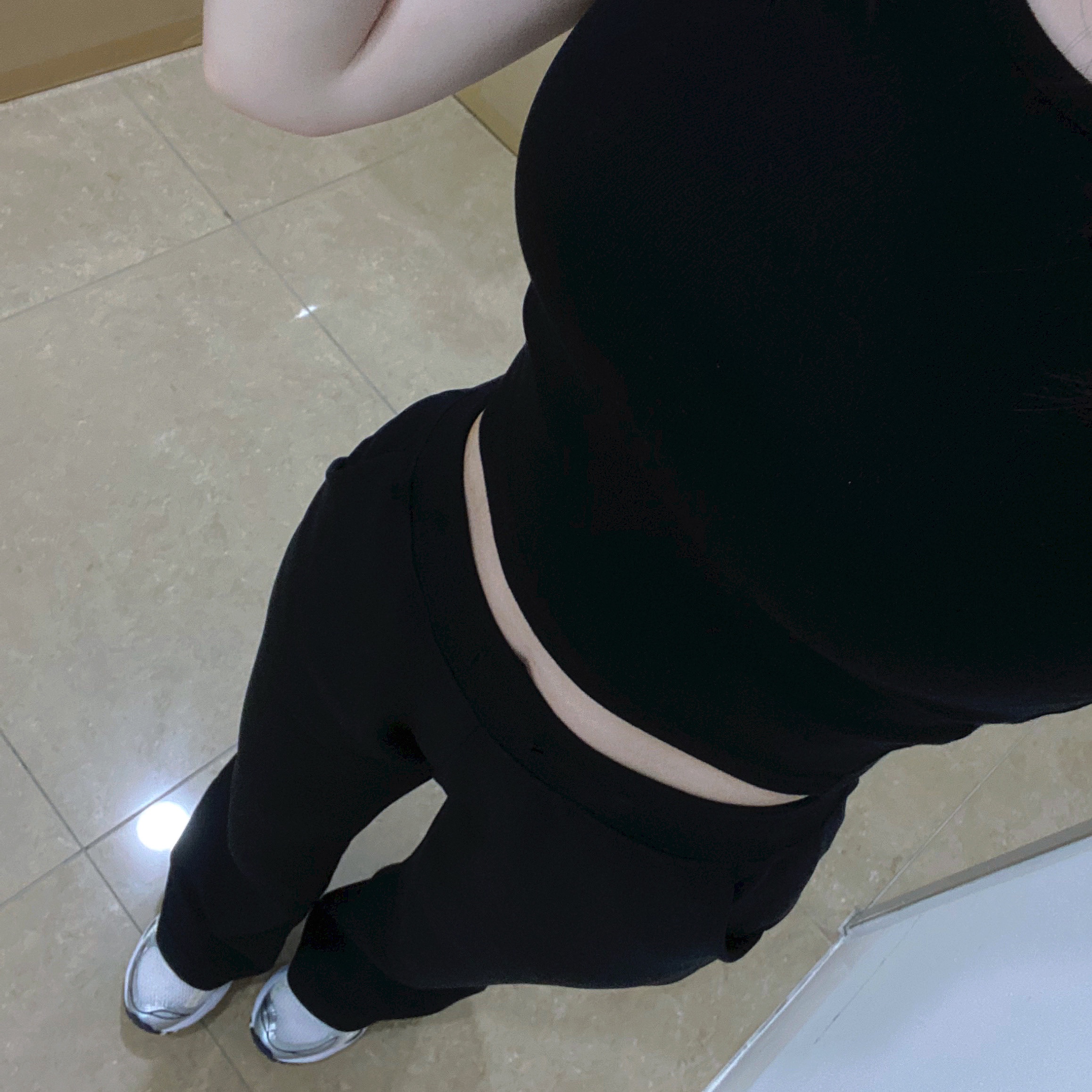 서로미 (@seoromi) 님의 게시물 | KREAM