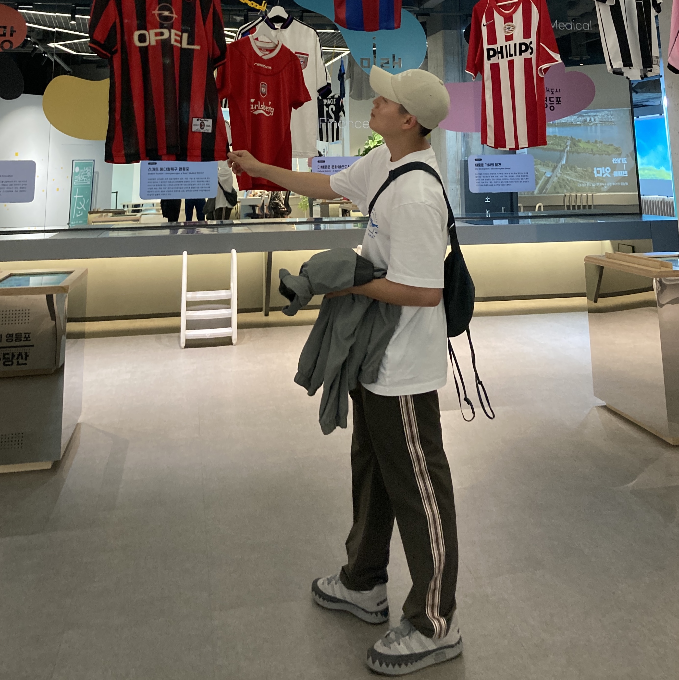 cham (@chamsubali) 님의 게시물 | KREAM