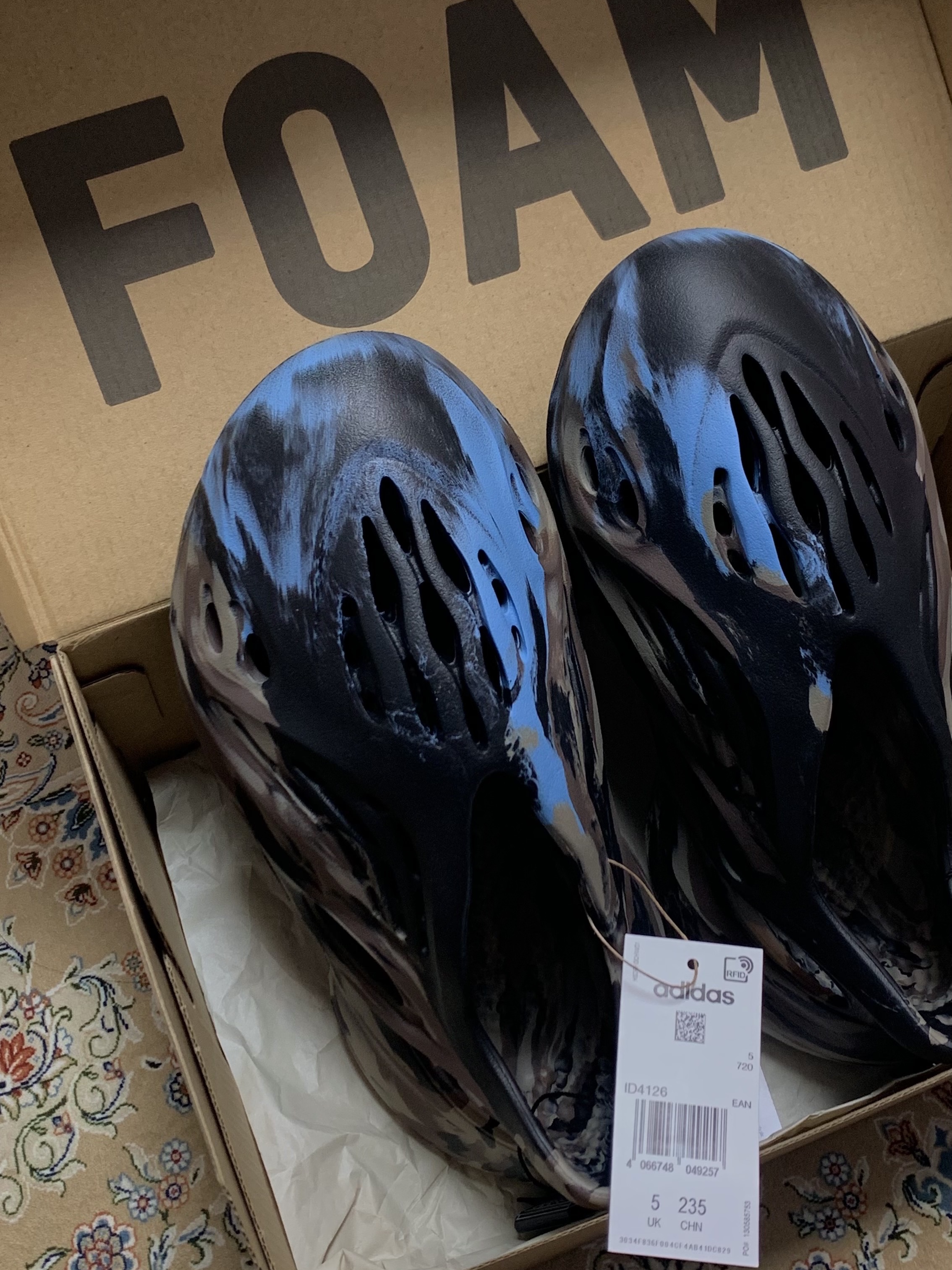 인스타 @if._.0n... (@oo.__.ops) 님의 게시물 | KREAM