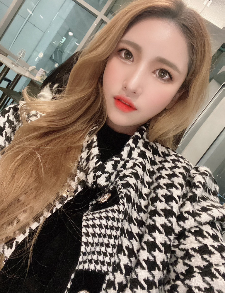 애진쓰 (@ae_jin__) 님의 게시물 | KREAM