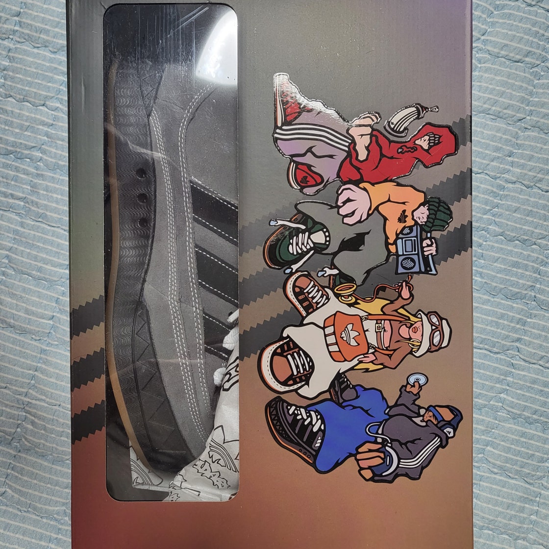 원진 (@blackholelee) 님의 게시물 | KREAM