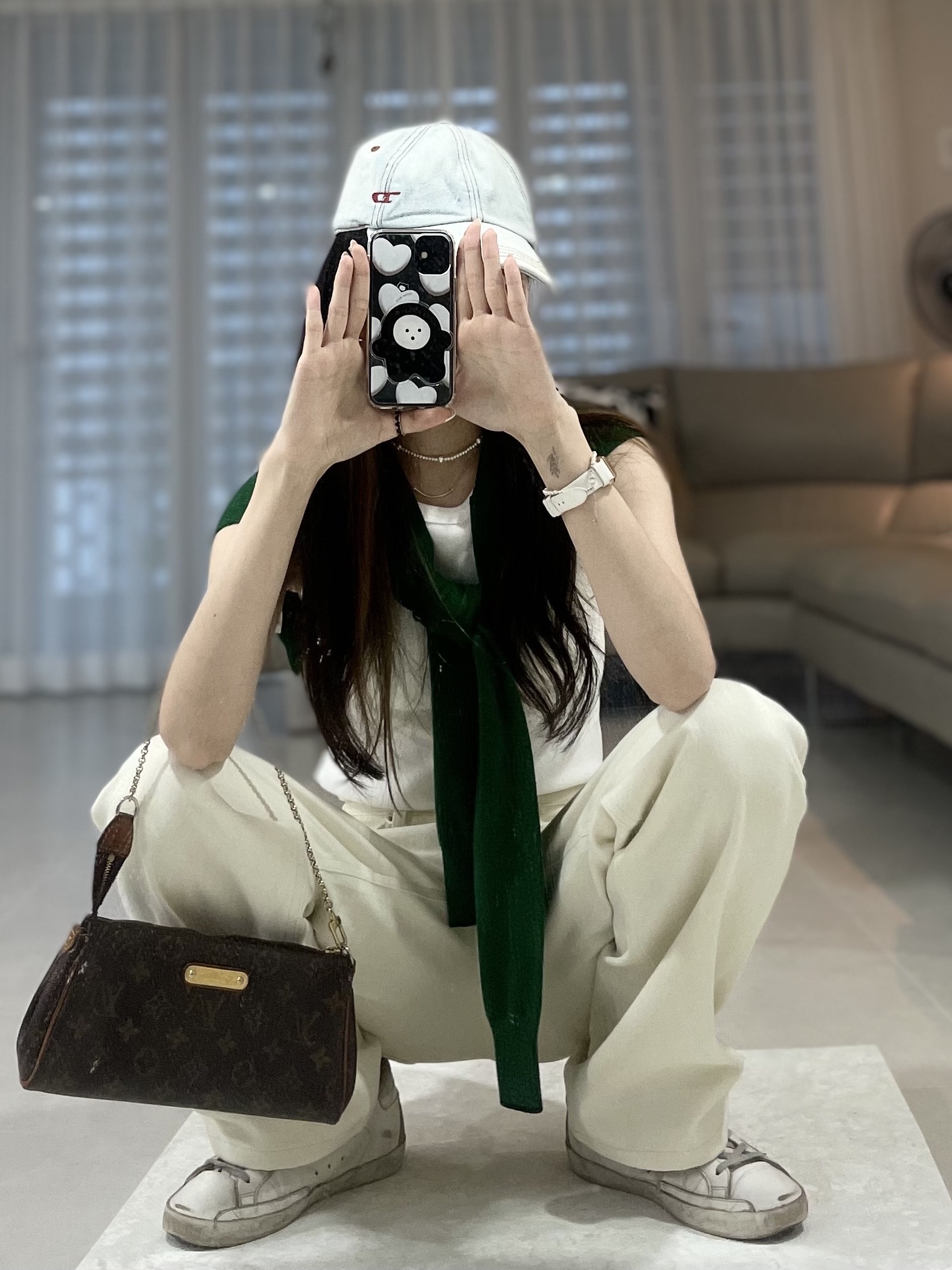 chaerin_vly (@chaerin_vly) 님의 게시물 | KREAM