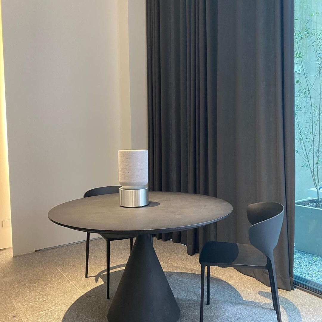 $ (@your_legacy) 님의 게시물 | KREAM