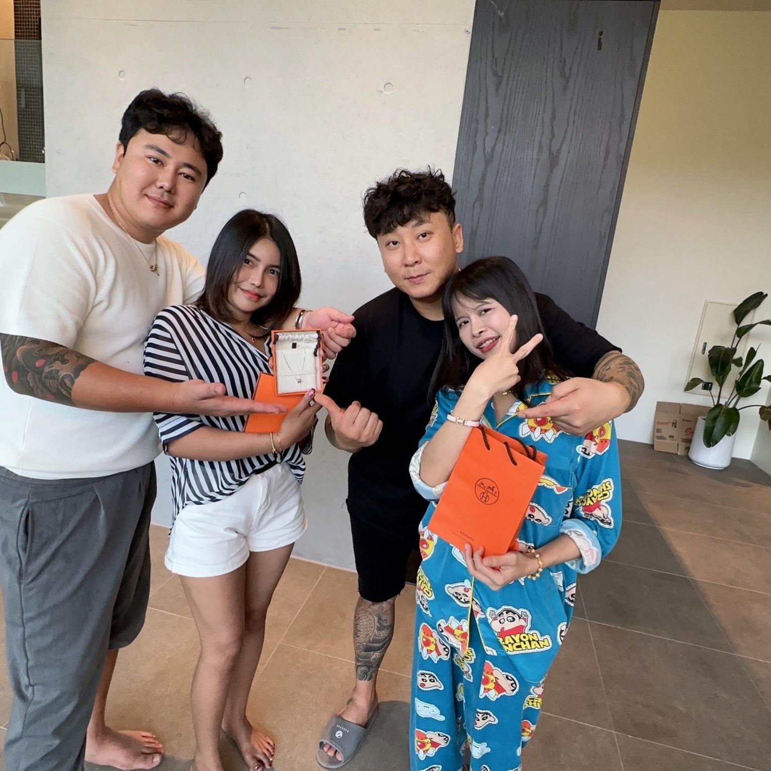 hasang2454 (@qg27g7) 님의 게시물 | KREAM