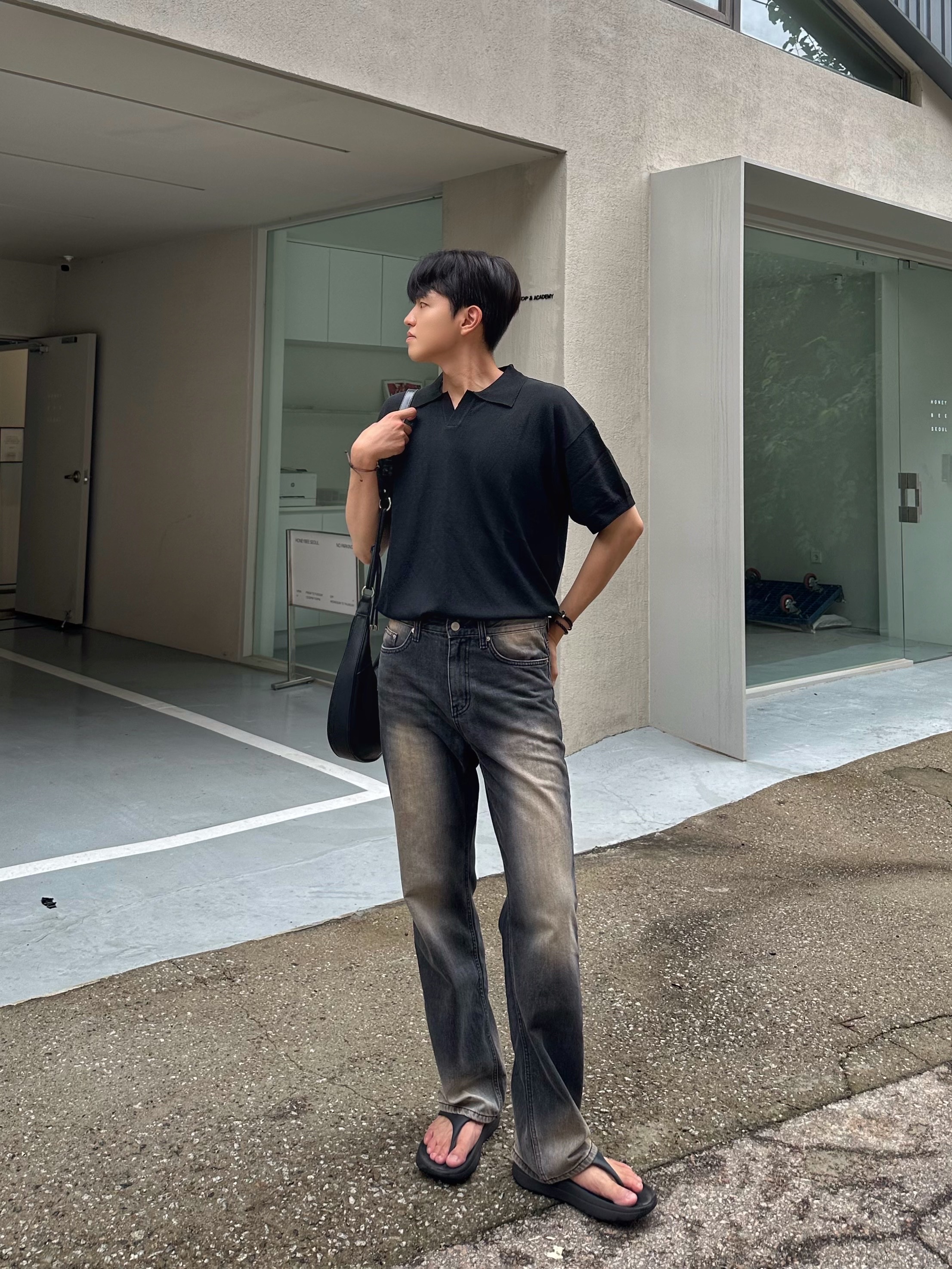 한지 (@2_z_han) 님의 게시물 | KREAM