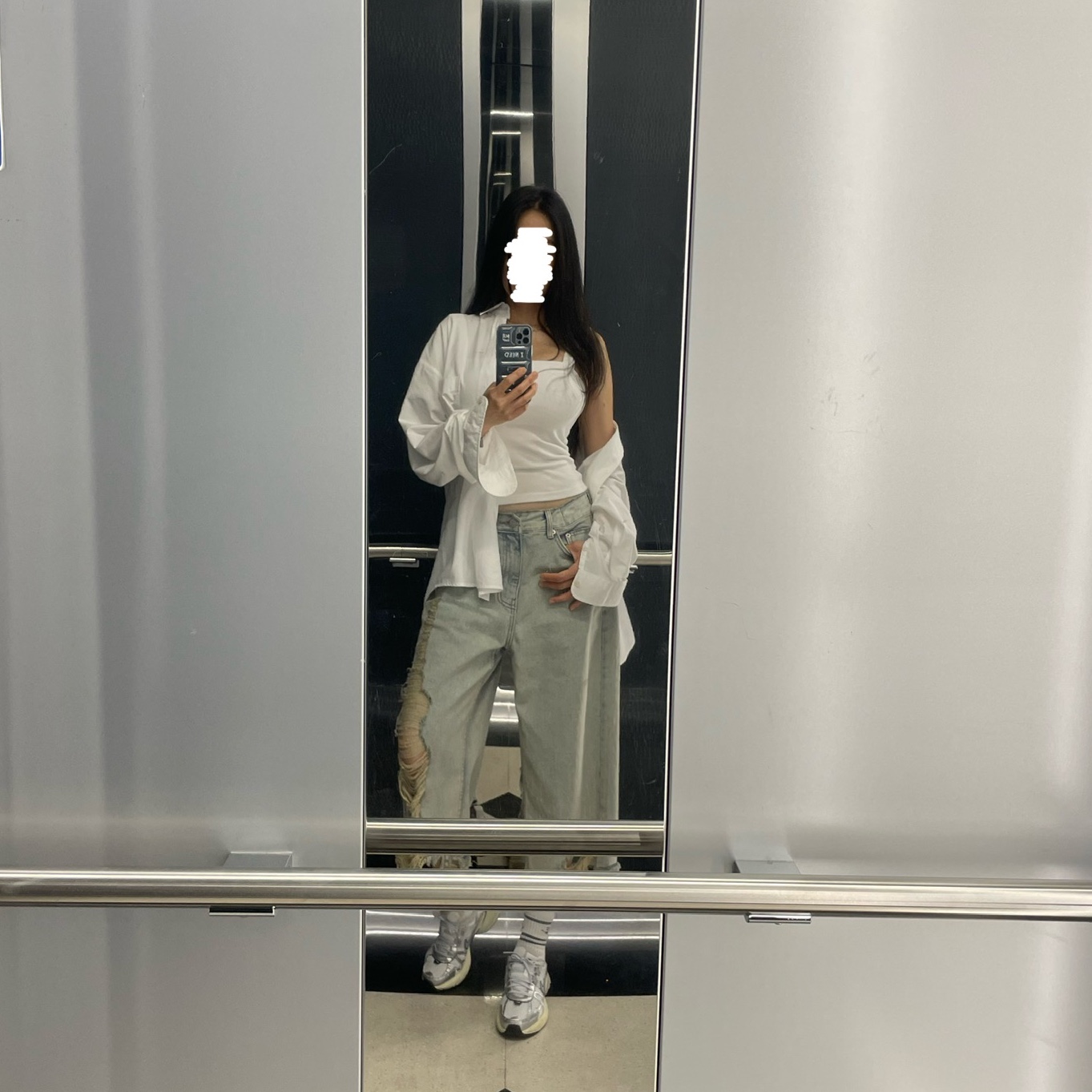 (@zn8p50) 님의 게시물 | KREAM