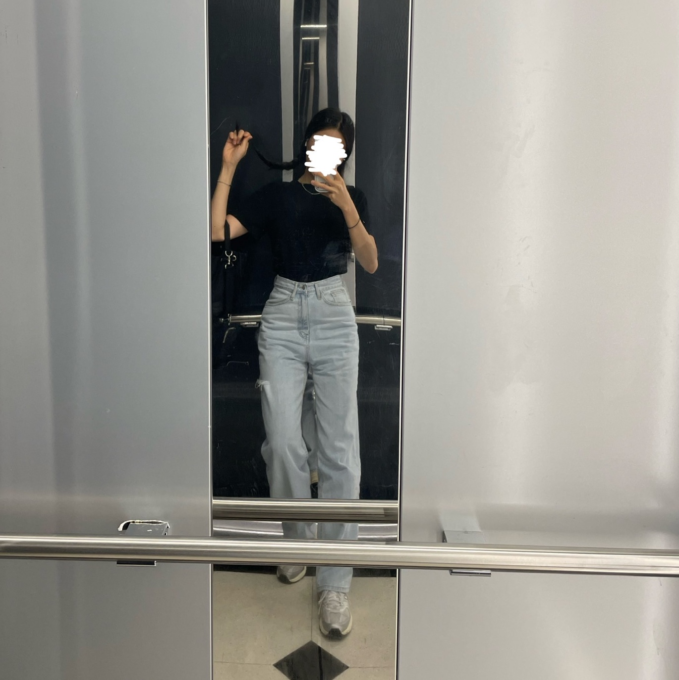 (@zn8p50) 님의 게시물 | KREAM