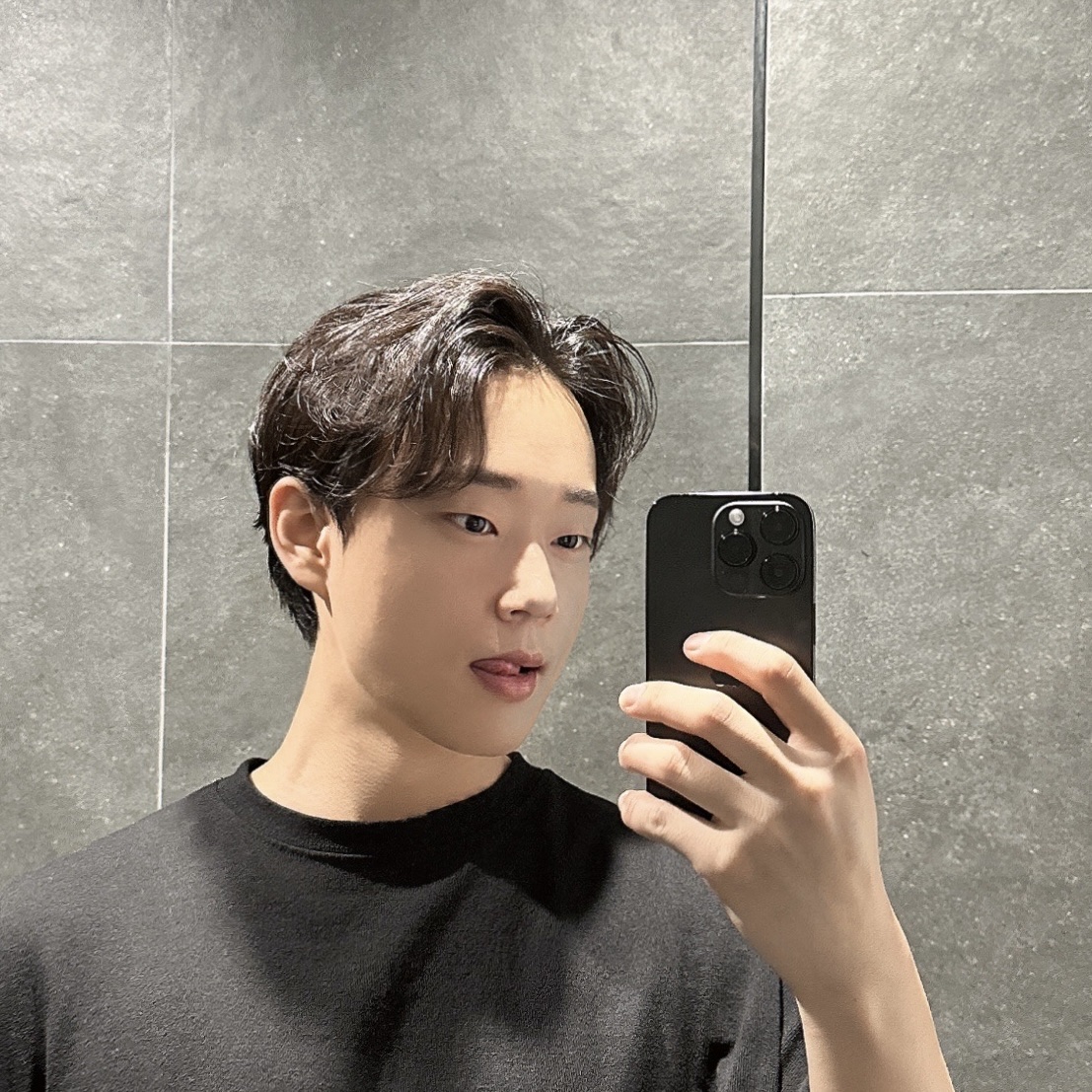 최석우 (@sxxxwxx_ss) 님의 게시물 | KREAM