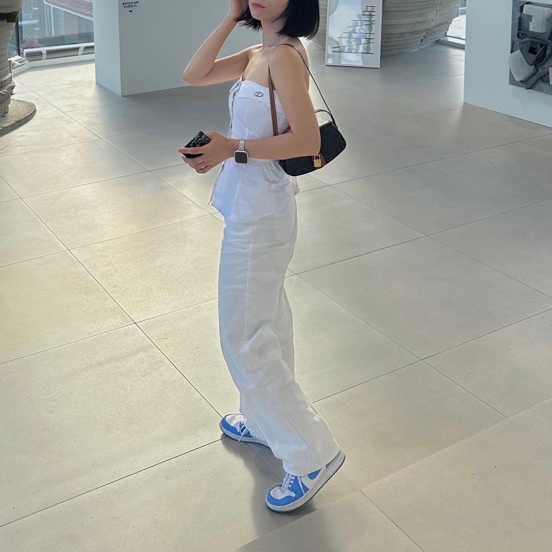 고음비 (@285g_) 님의 게시물 | KREAM