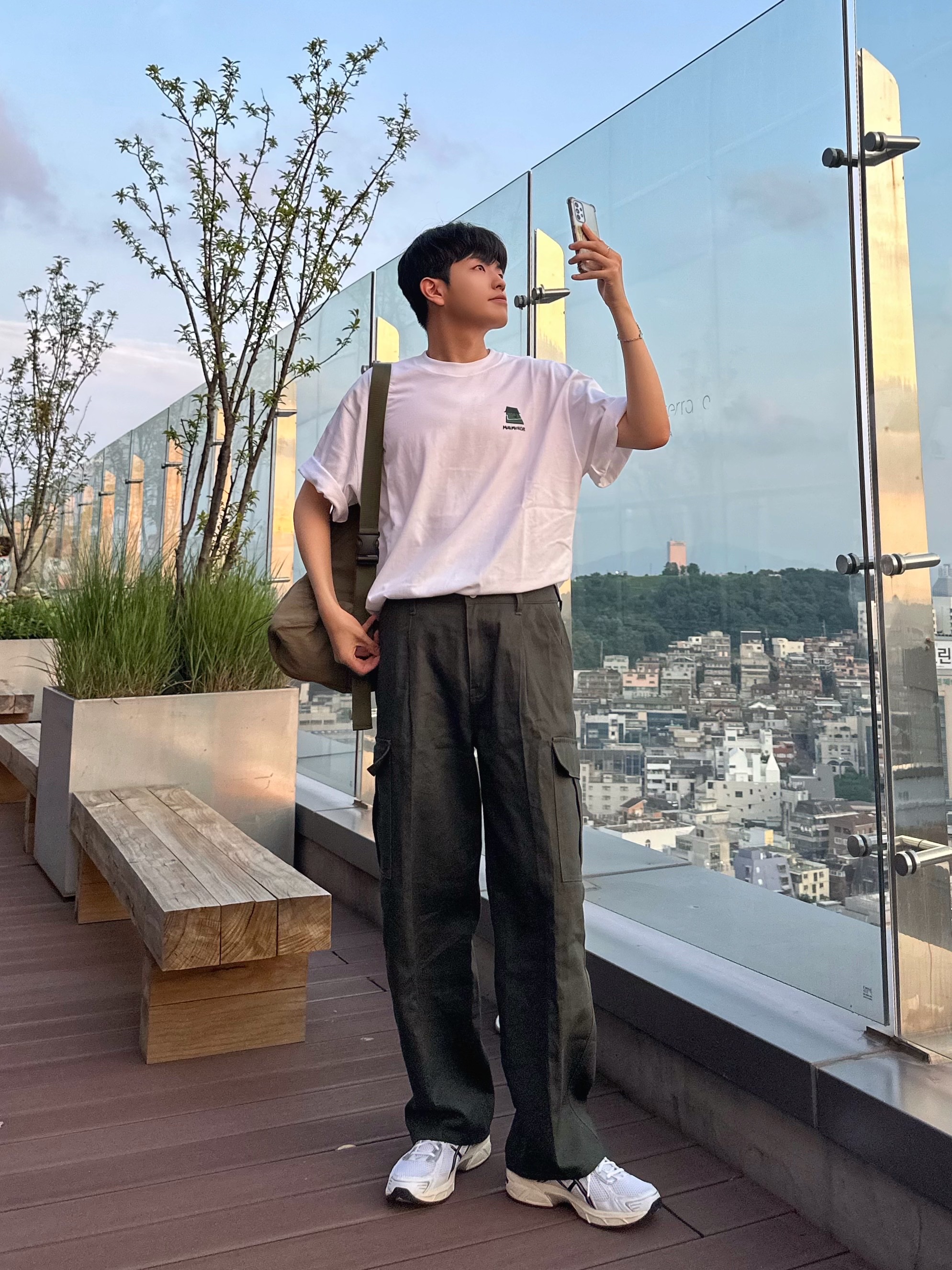 한지 (@2_z_han) 님의 게시물 | KREAM