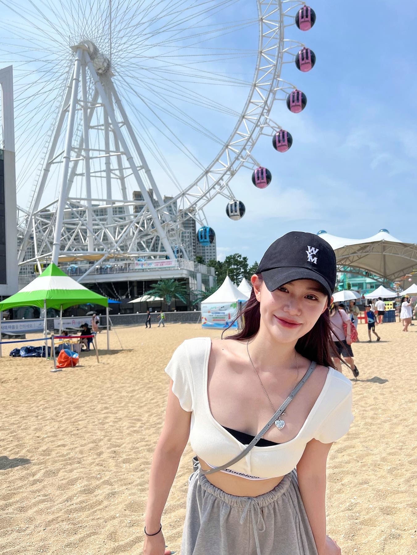 (@cutie_sexy_...) 님의 게시물 | KREAM