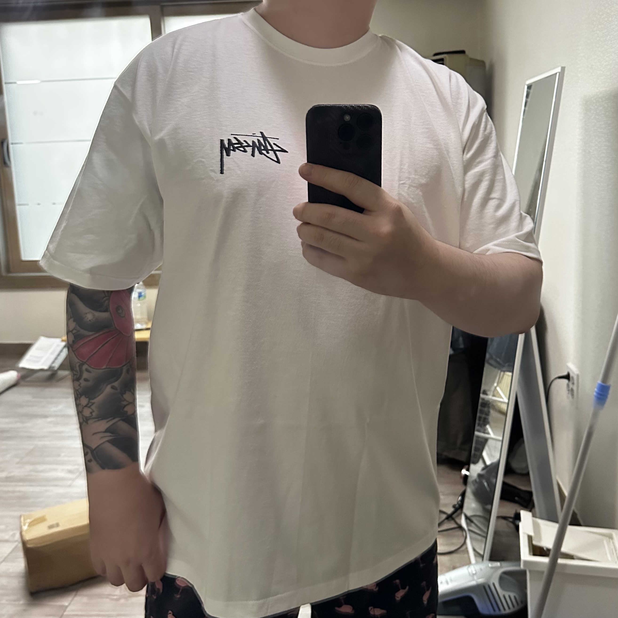 일당백 (@hi._.bye) 님의 게시물 | KREAM