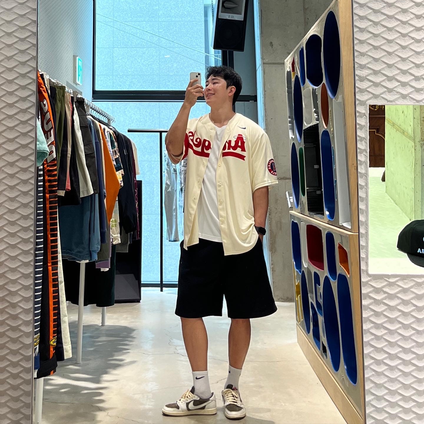 (@peace_of_ma...) 님의 게시물 | KREAM