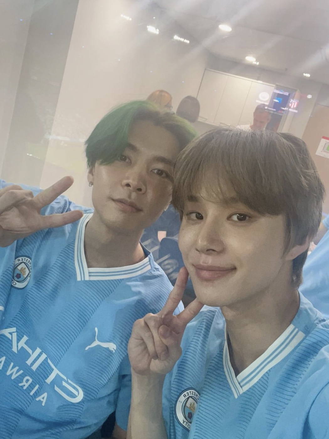 쟈니 정우 230730 🐱🐶 | KREAM