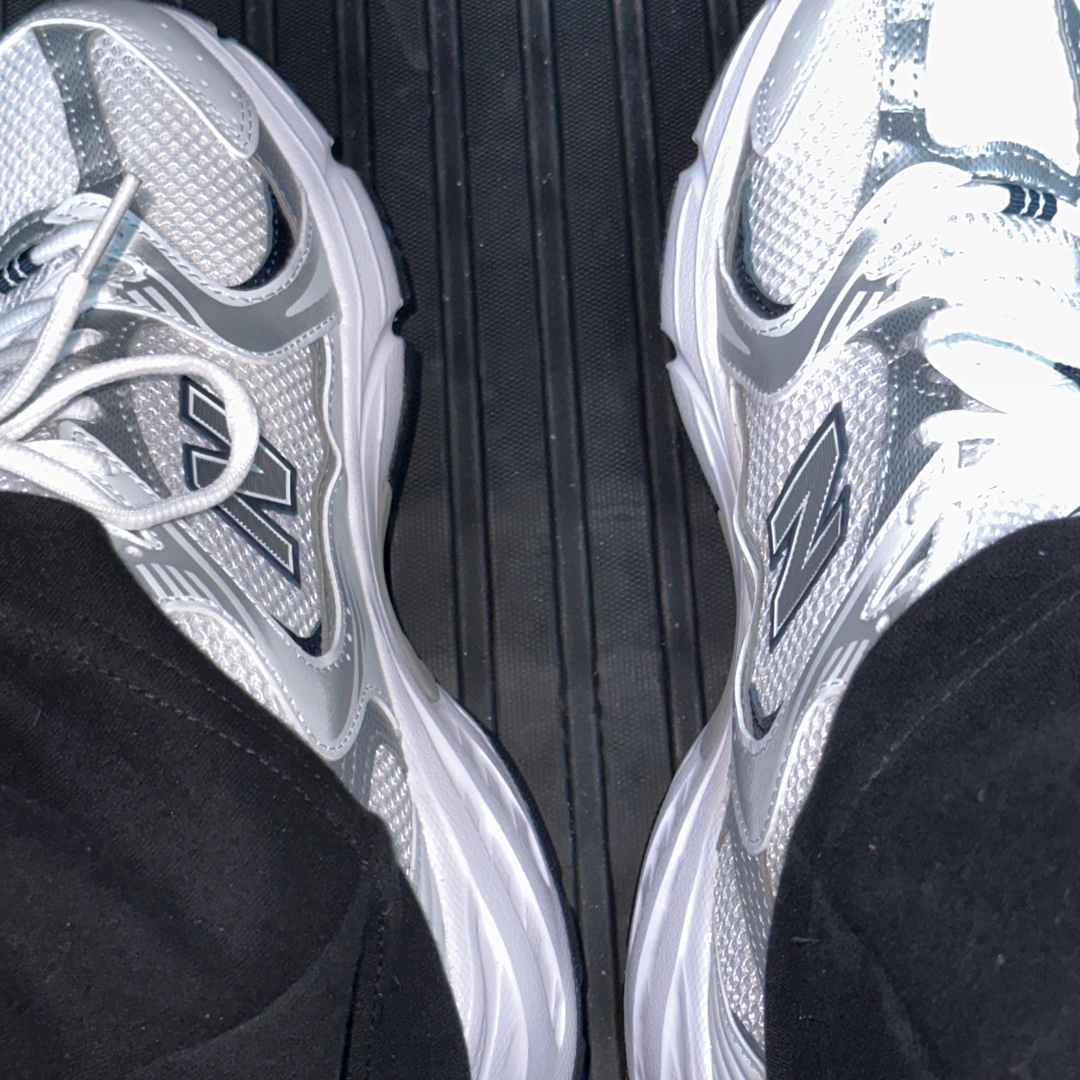 단비 (@he.eeee) 님의 게시물 | KREAM