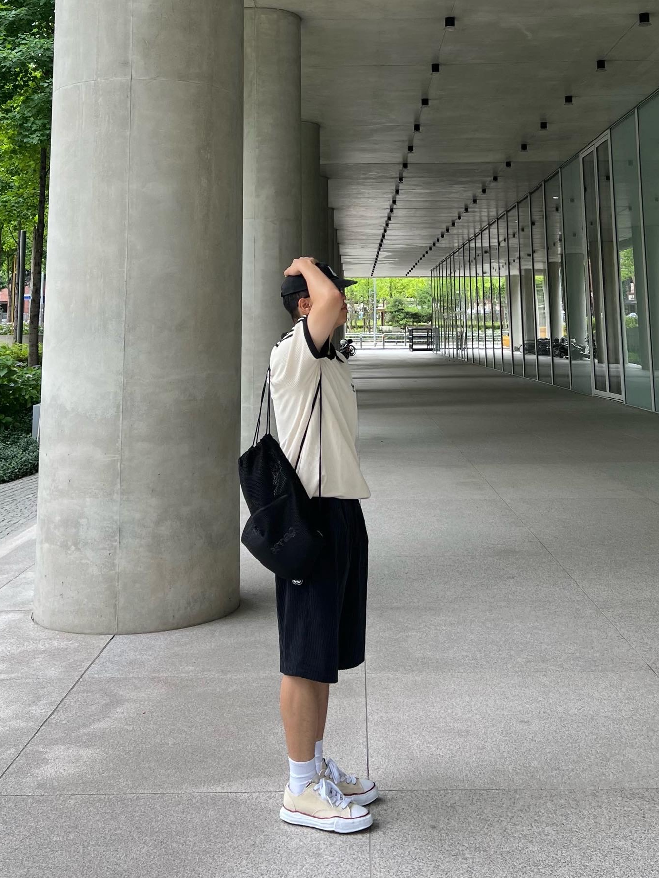 진 (@jin_dori_2) 님의 게시물 | KREAM