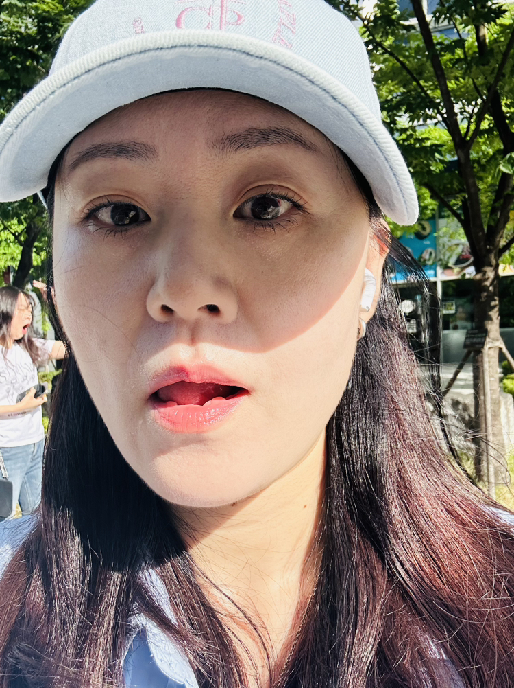 jiyoung (@jizero) 님의 게시물 | KREAM