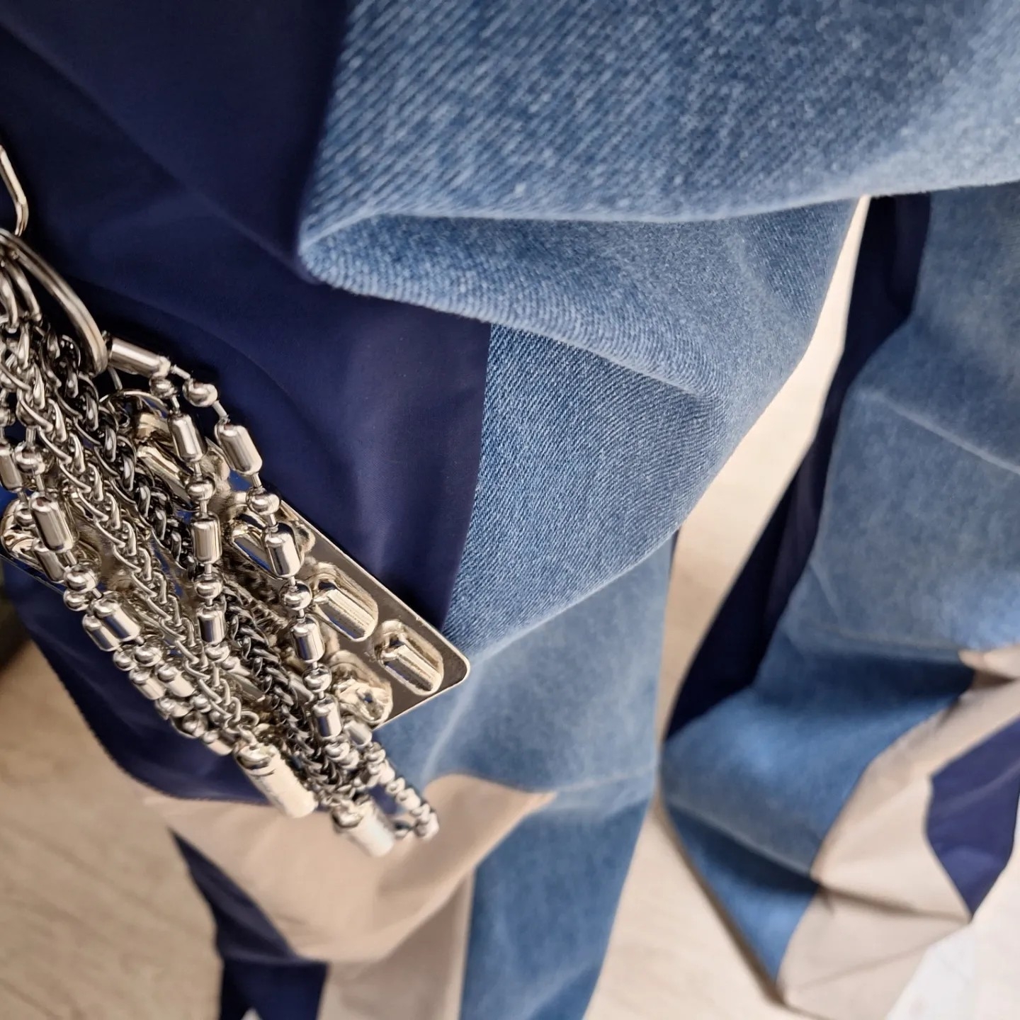 ××× (@monster.kream) 님의 게시물 | KREAM