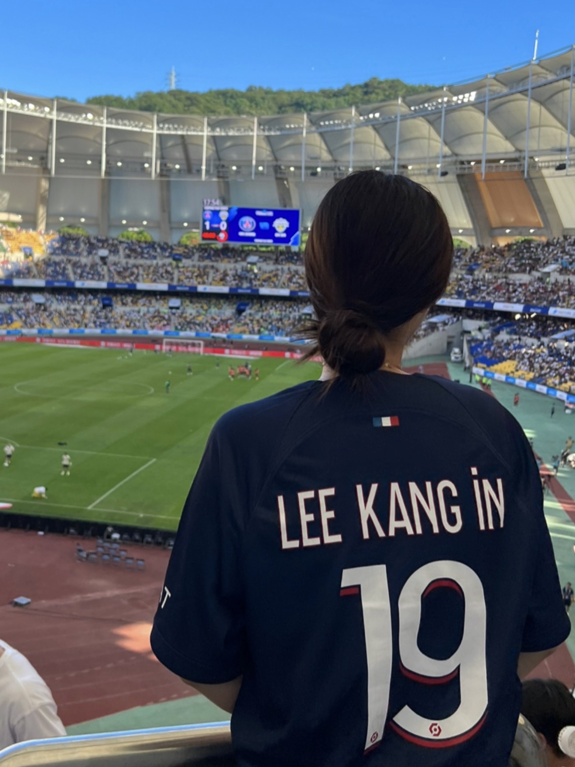 아냥이 (@ahh_zero) 님의 게시물 | KREAM