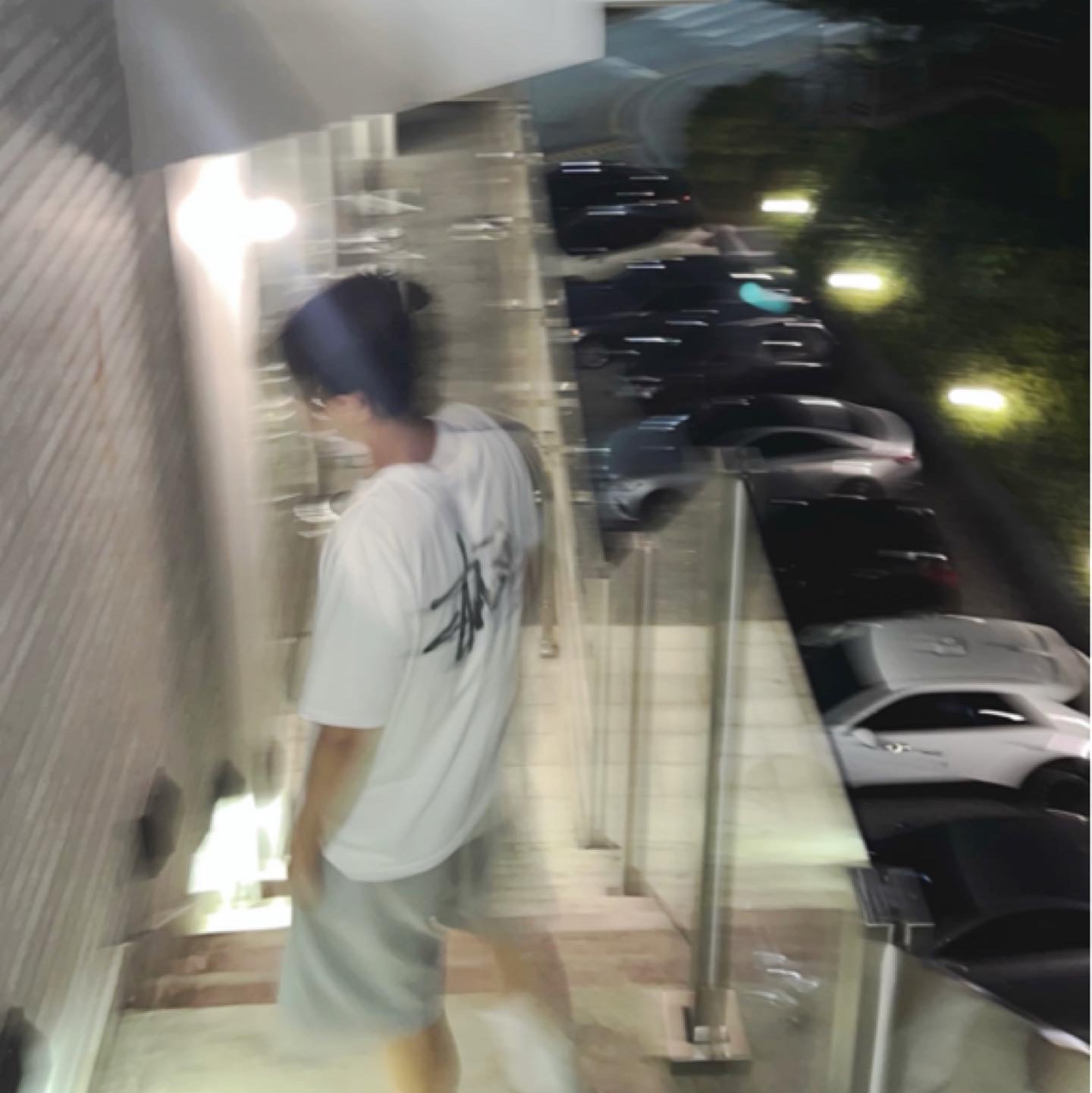 위호영 (@h0_y0ung_) 님의 게시물 | KREAM