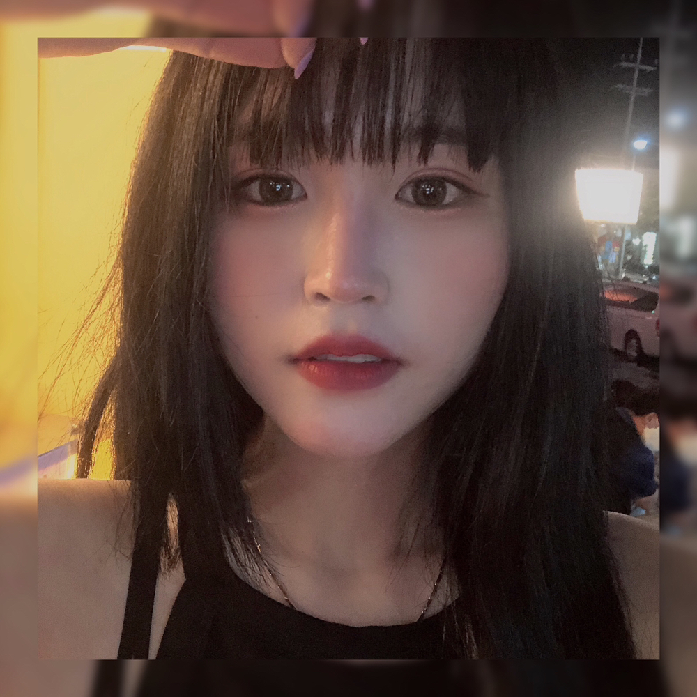 강누나 Ryunxax 님의 태그 상품 Kream