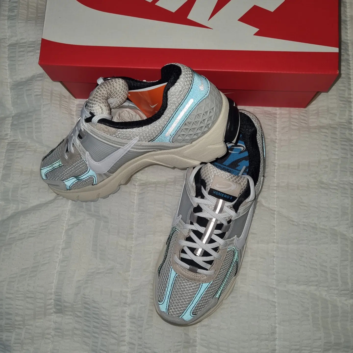 공대생 (@hx__kim) 님의 게시물 | KREAM