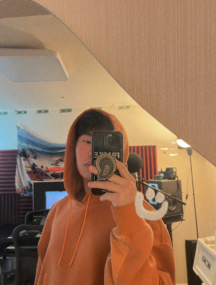 유제훈 (@xxhooooony) 님의 게시물 | KREAM