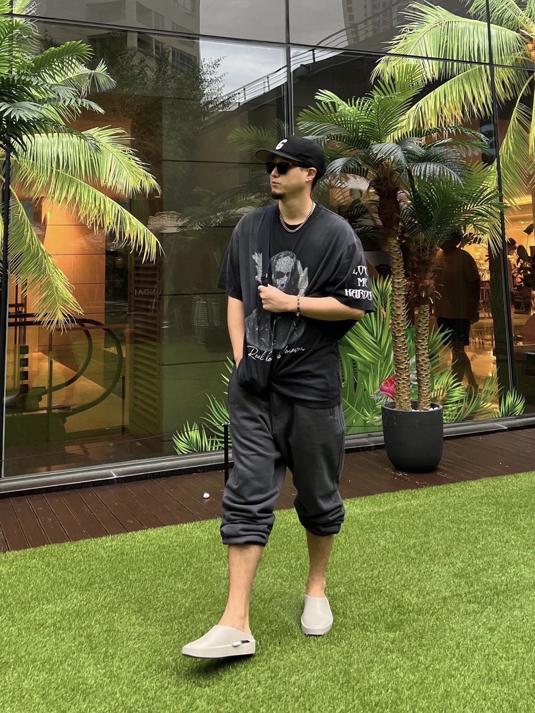 Jay (@jaytranada) 님의 게시물 | KREAM