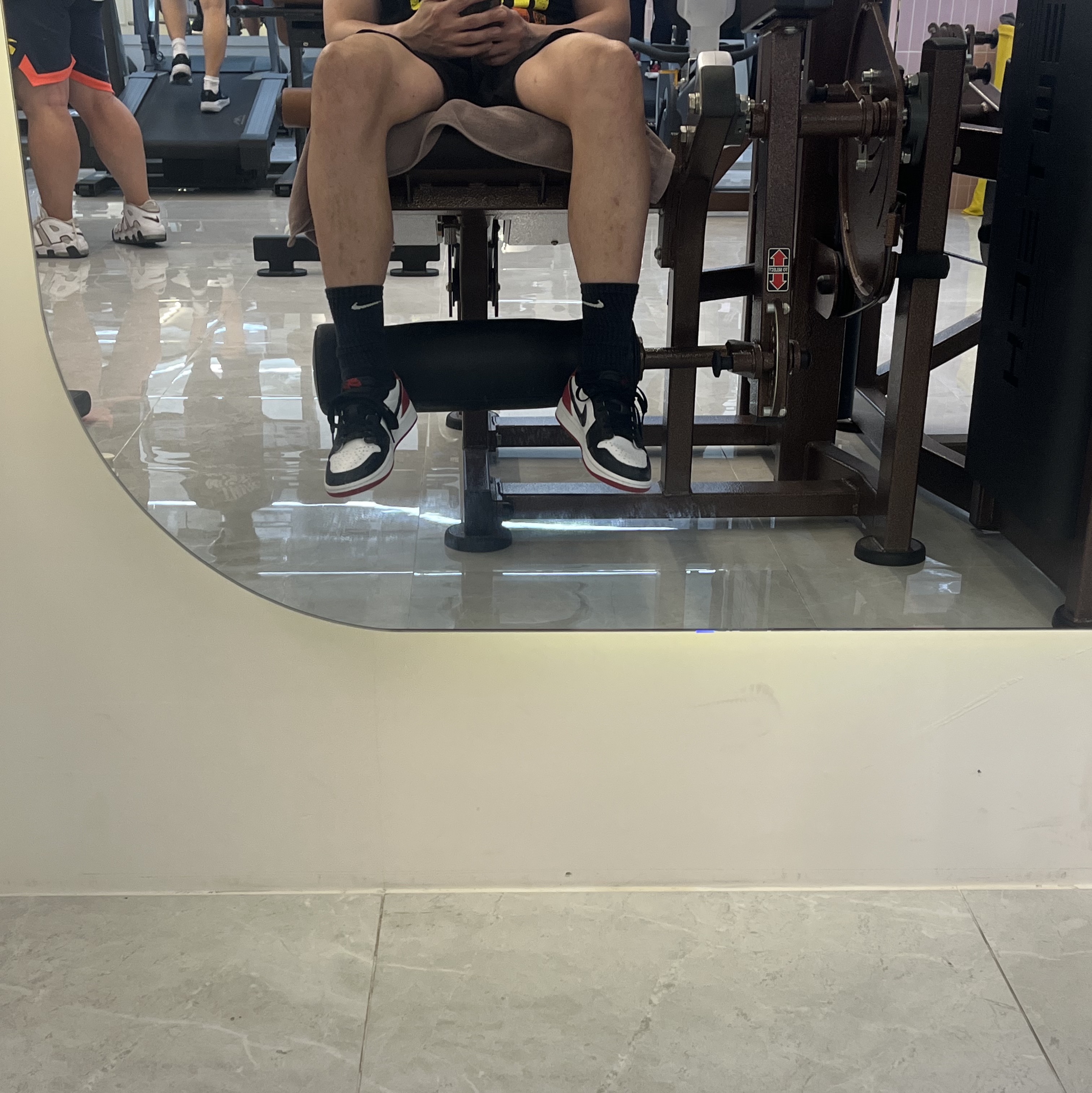 하이잭 (@hizack) 님의 게시물 | KREAM