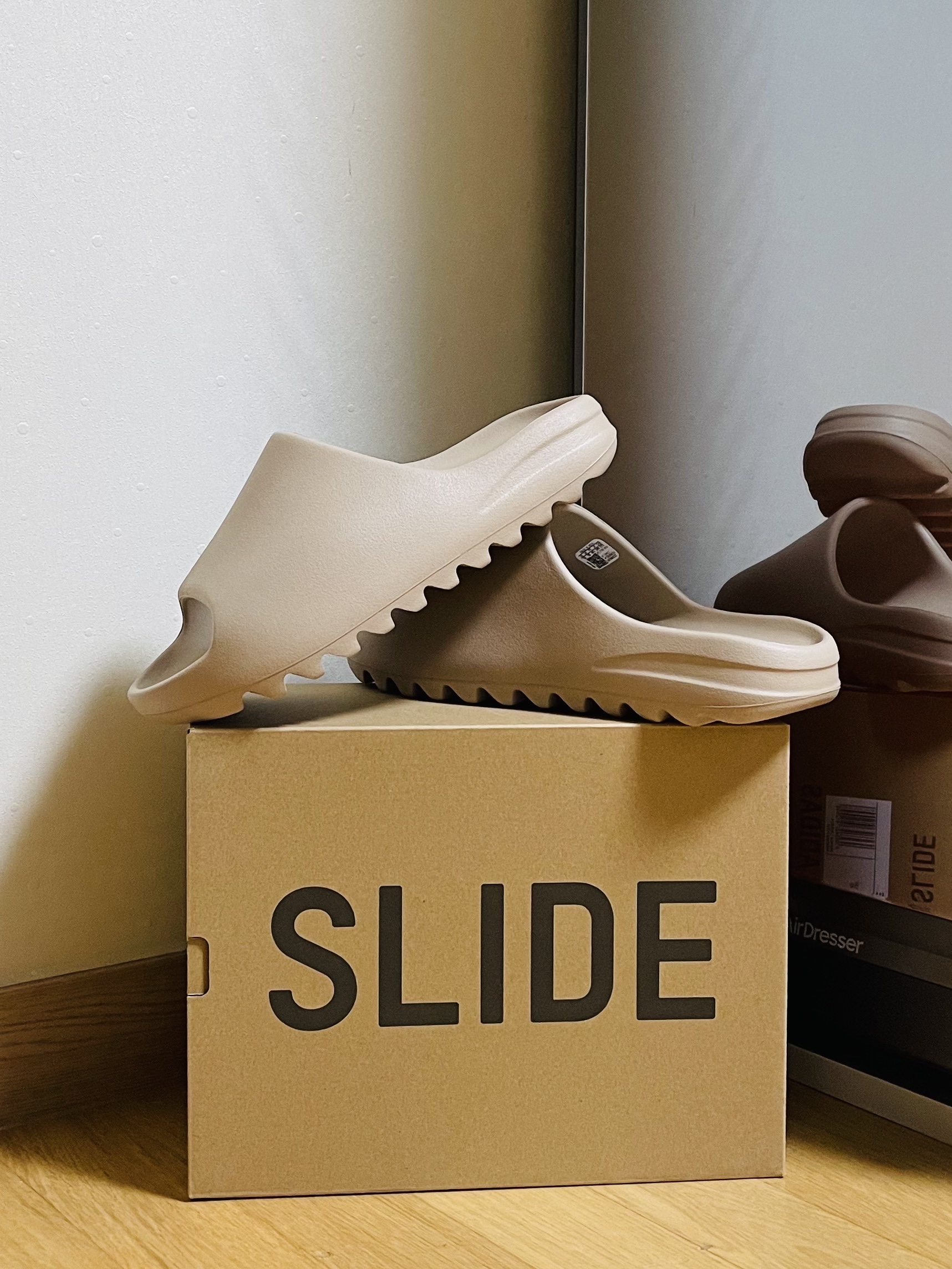 리레이스 (@rerace) 님의 게시물 | KREAM