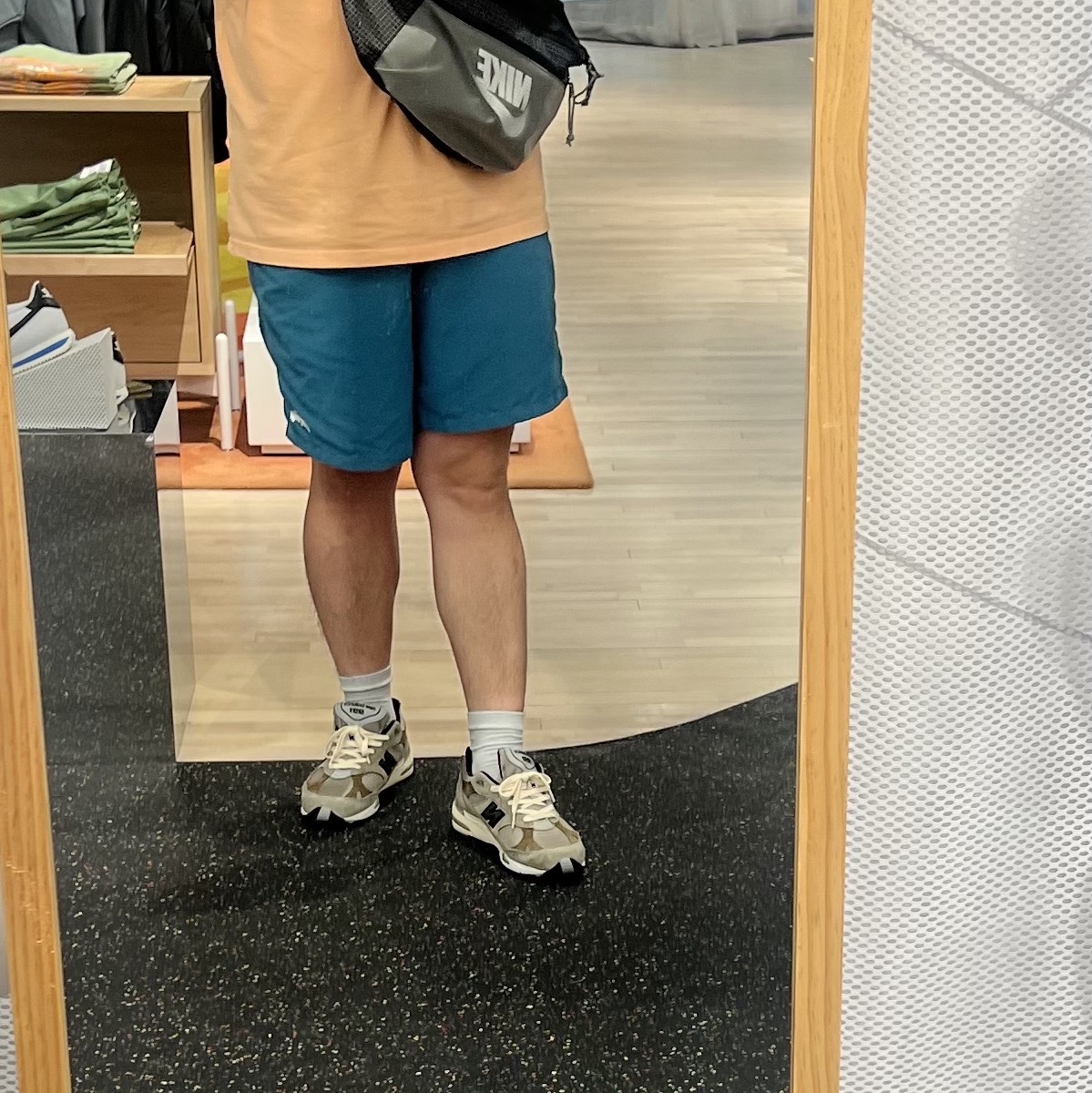 pok2345 (@doovoo) 님의 게시물 | KREAM