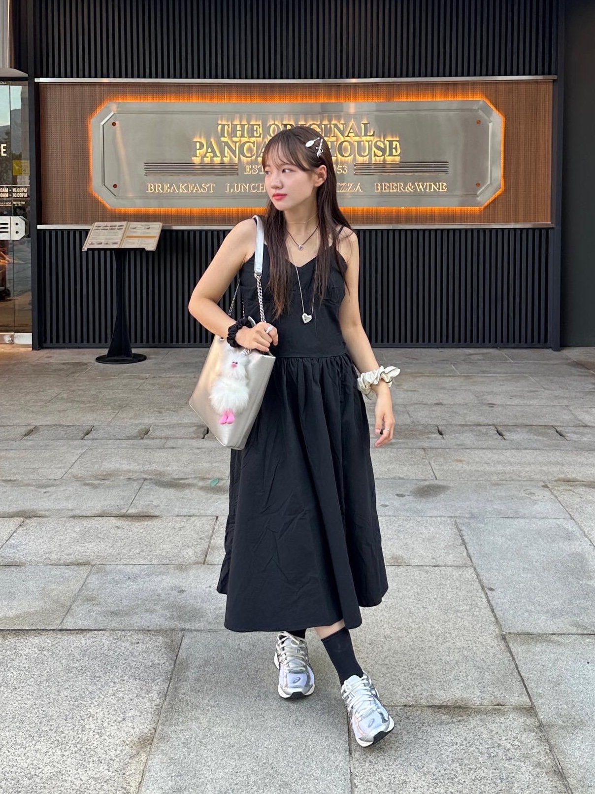 나옹 (@naongs2) 님의 게시물 | KREAM