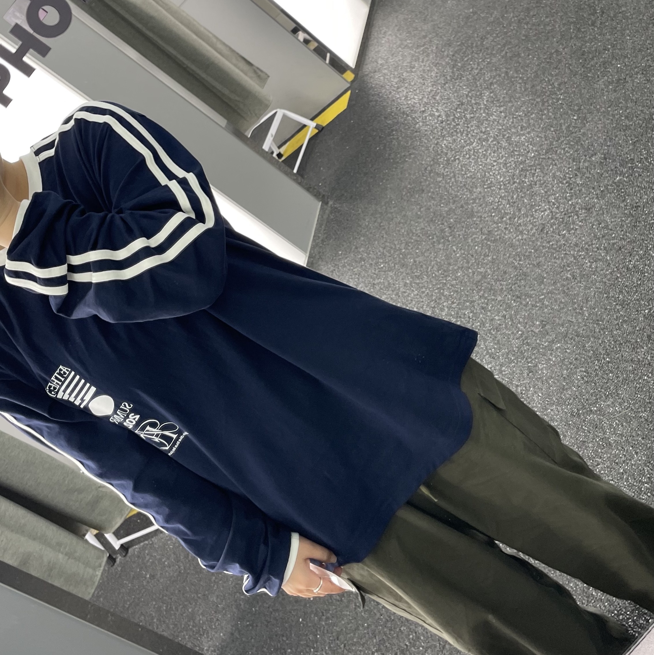 😎 (@ohssi.td) 님의 게시물 | KREAM