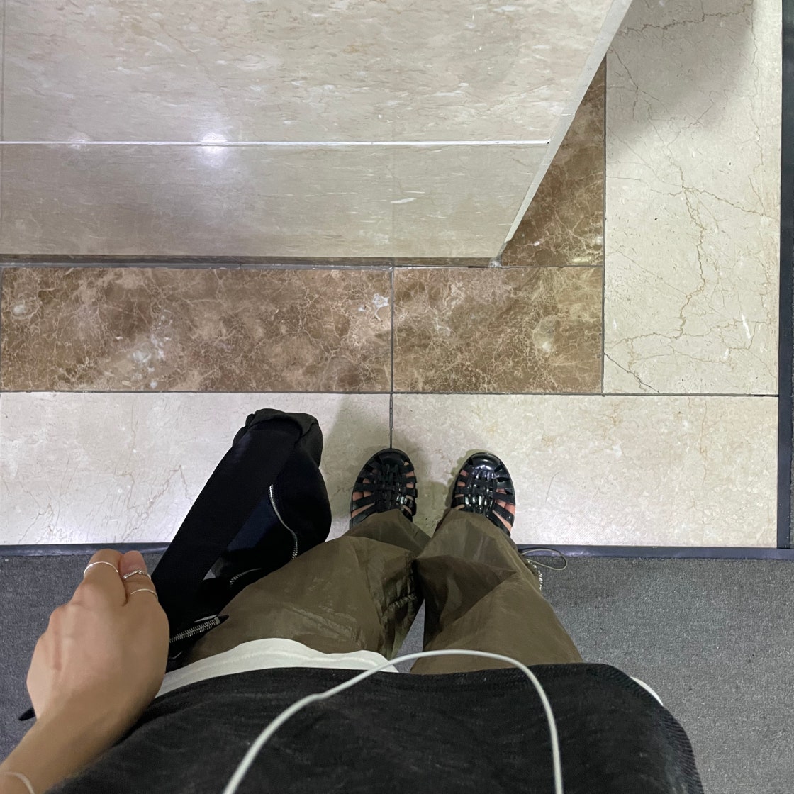 (@mjmyon) 님의 게시물 | KREAM