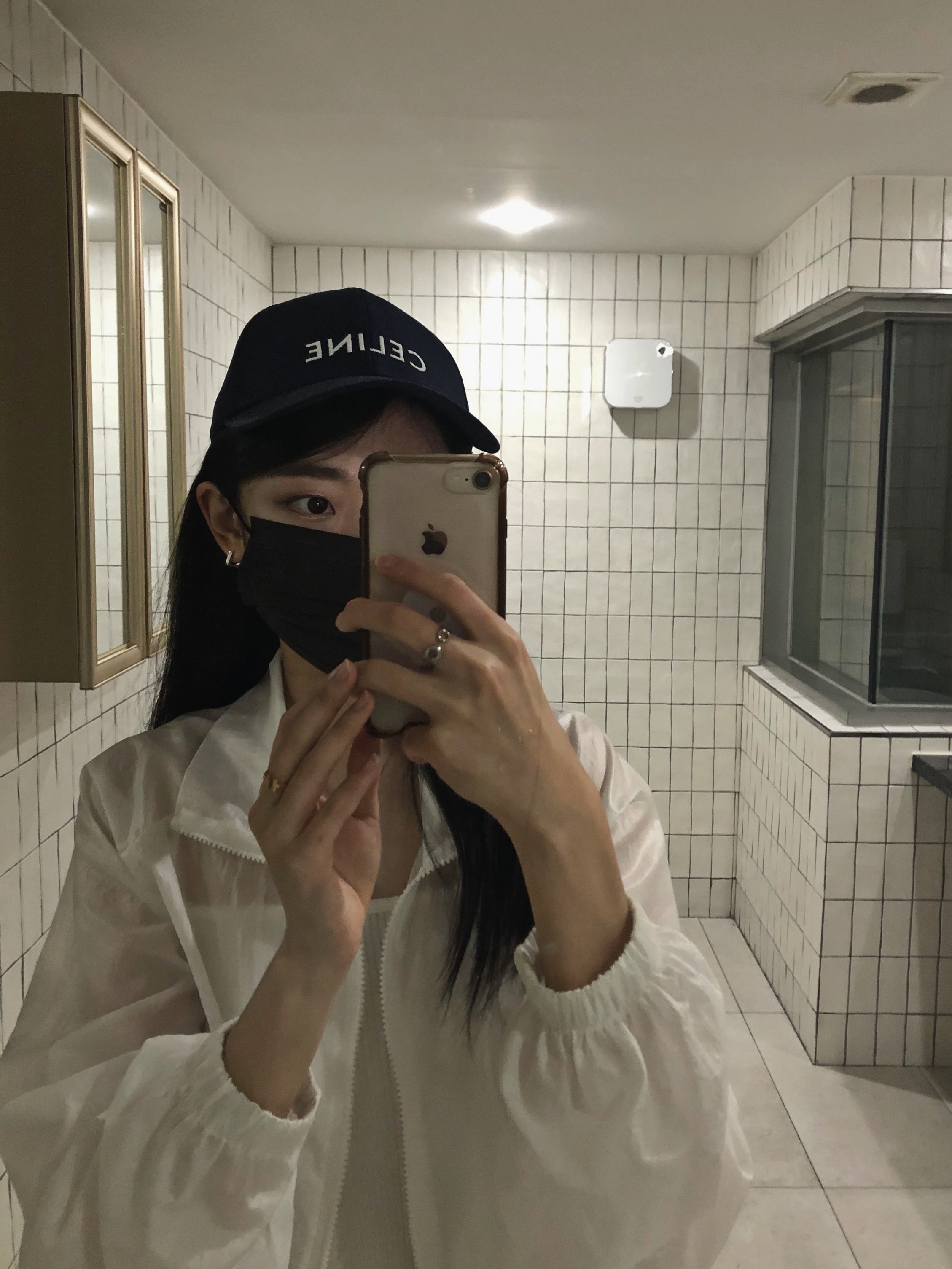 🤫 (@lalaloo) 님의 게시물 | KREAM