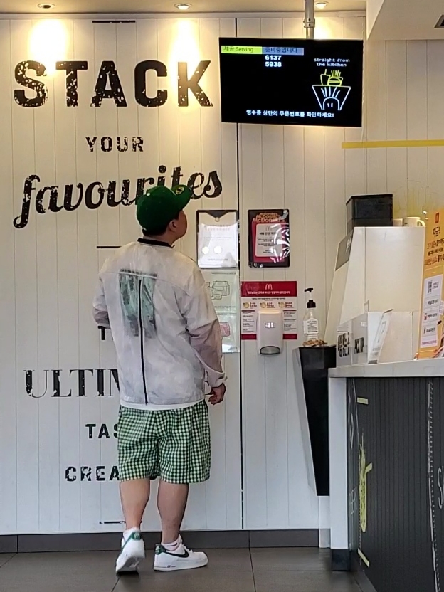 택군 (@taekgoon) 님의 게시물 | KREAM