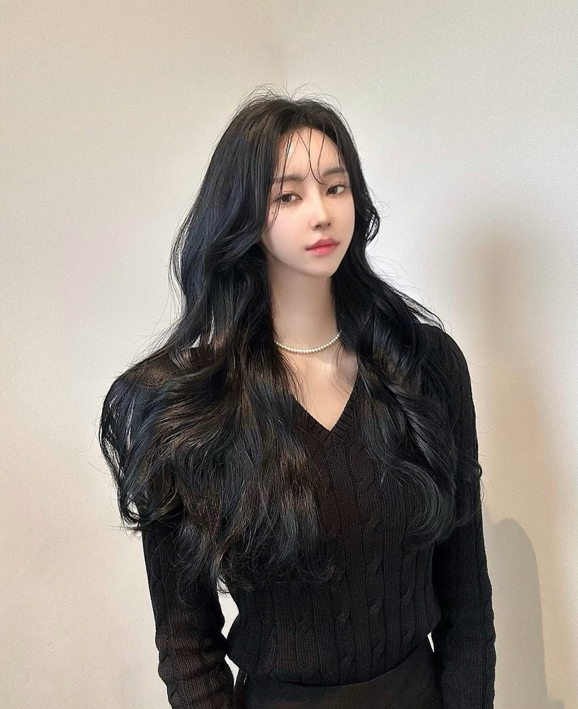 CHA nari (@n_rigram__) 님의 게시물 | KREAM