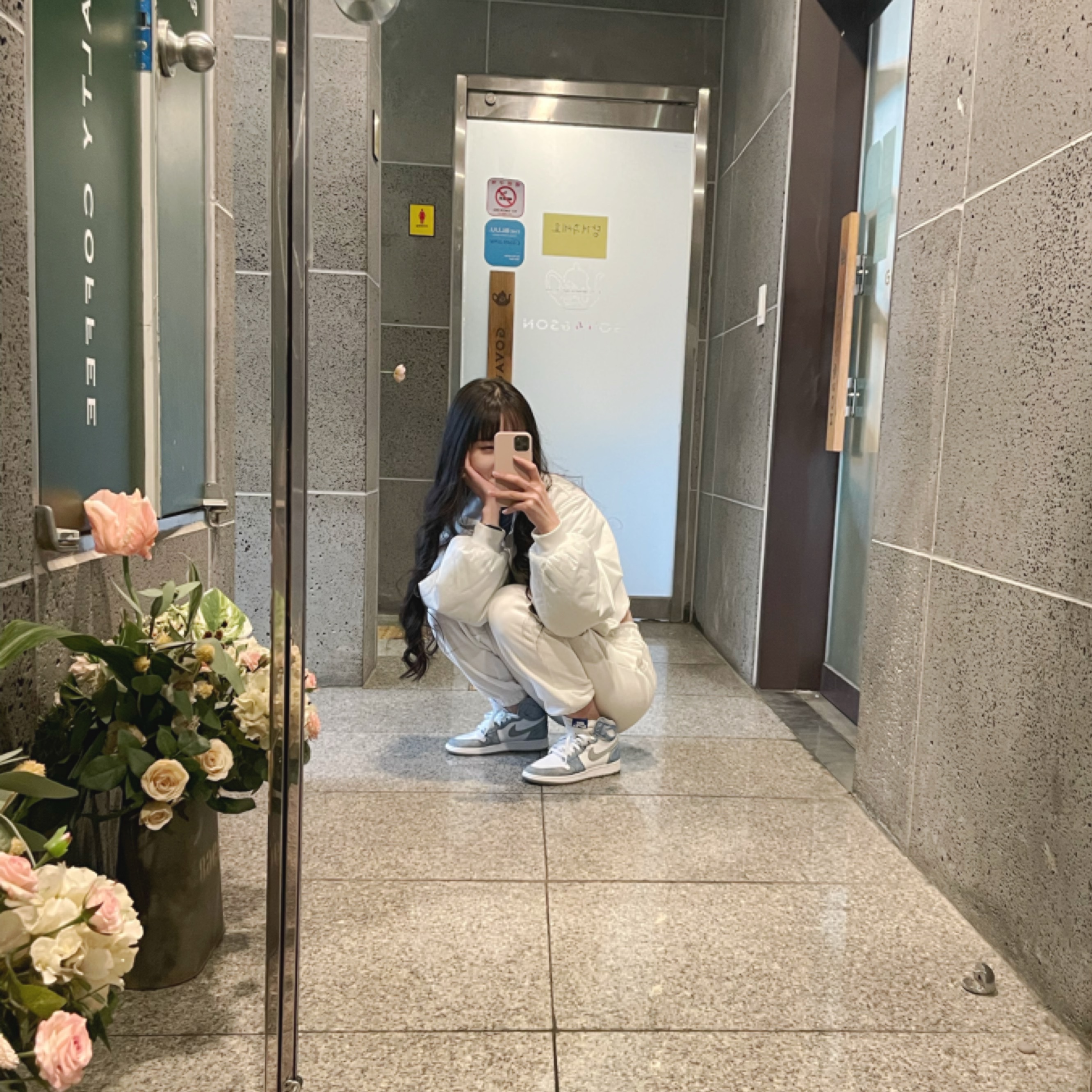 지네 (@_ji_s_) 님의 게시물 | KREAM