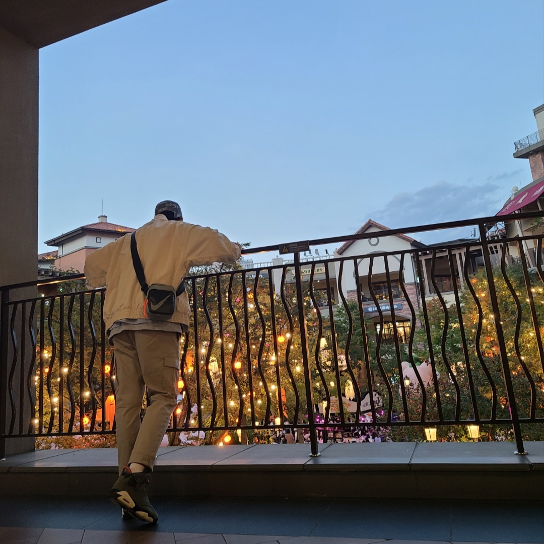 AssA (@assa_supreme) 님의 게시물 | KREAM