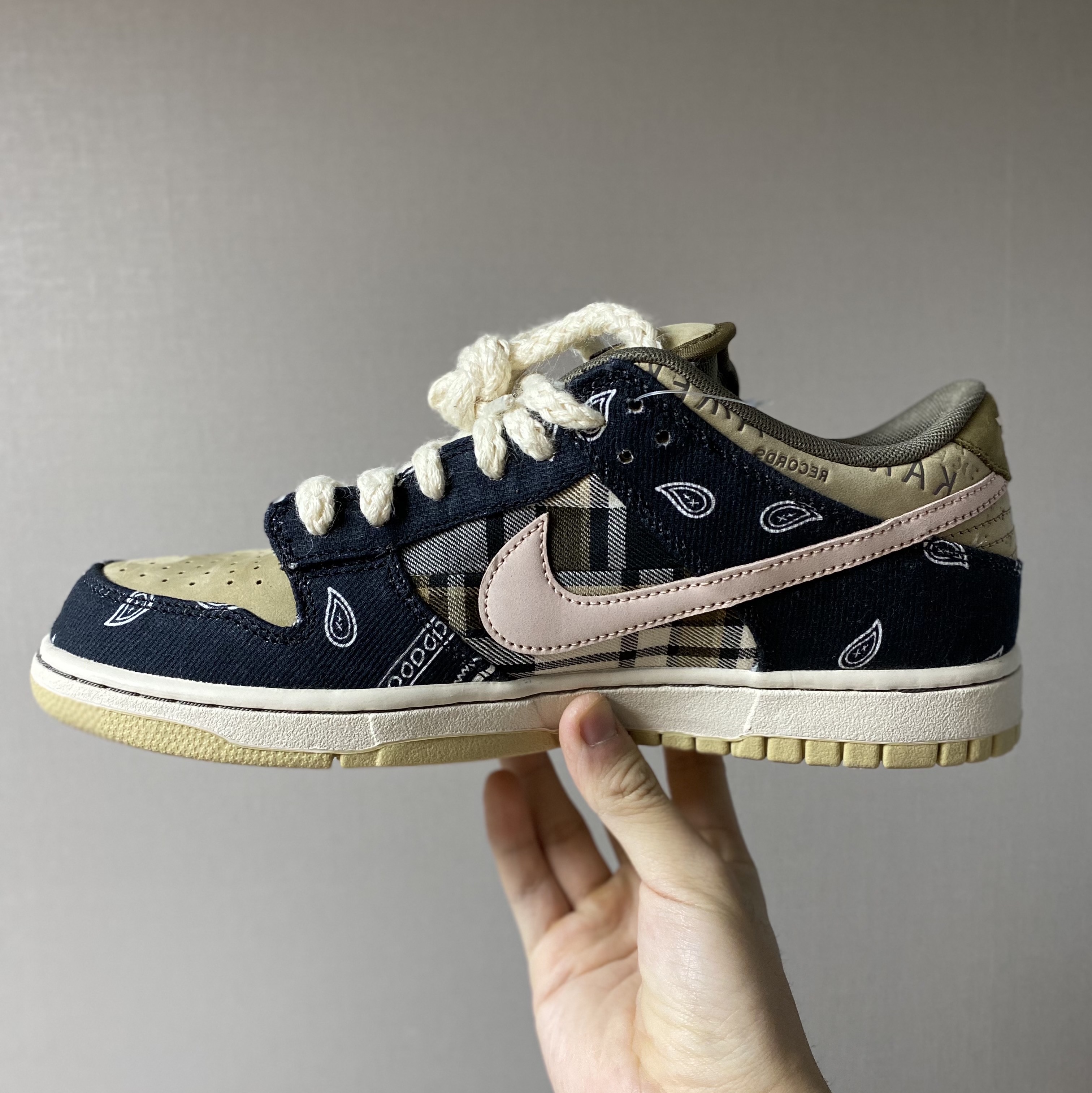 Gun (@raring) 님의 게시물 | KREAM